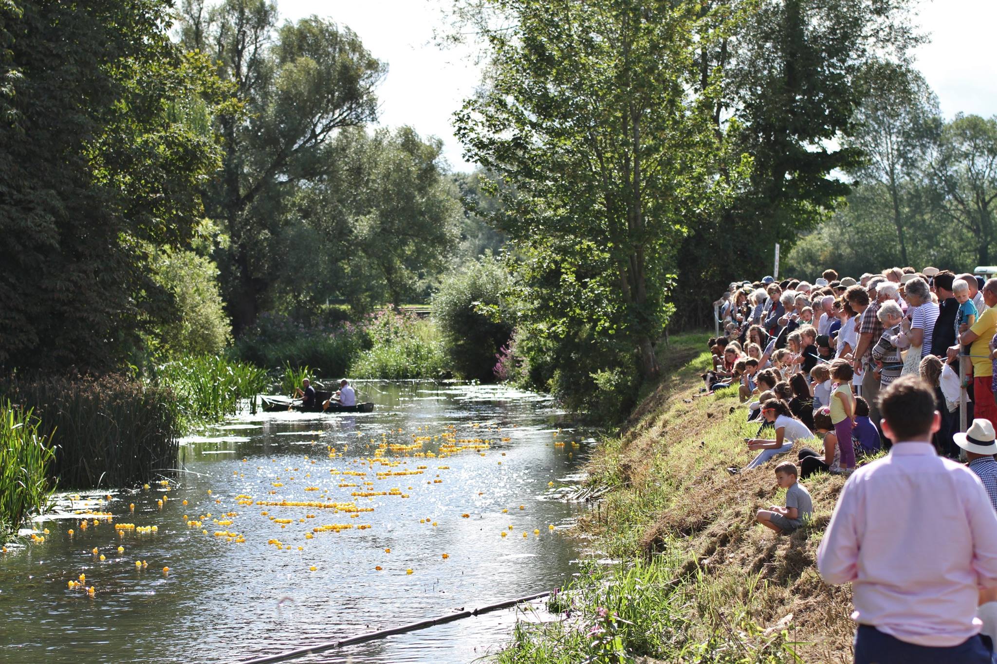The Duck Race – The Somerford Show